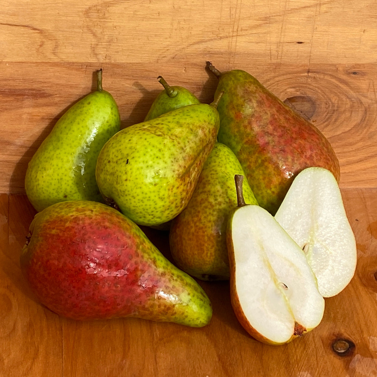 Pears PIP 1kg – Untamed Earth Organic Farm